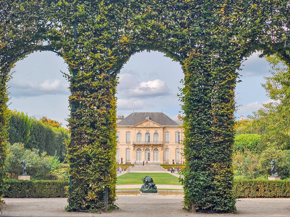 15 Gorgeous Parks and Gardens in Paris to Explore