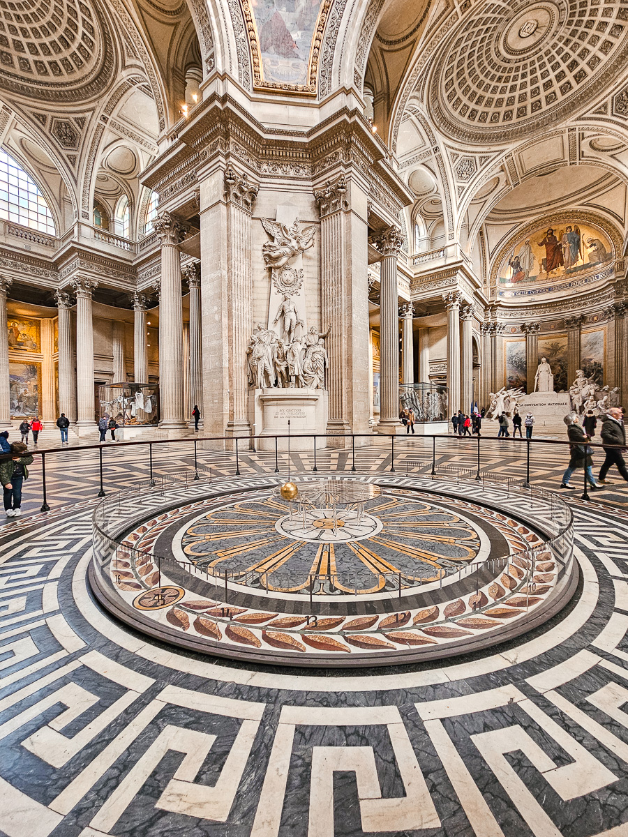 30 Secret Places and Hidden Gems in Paris