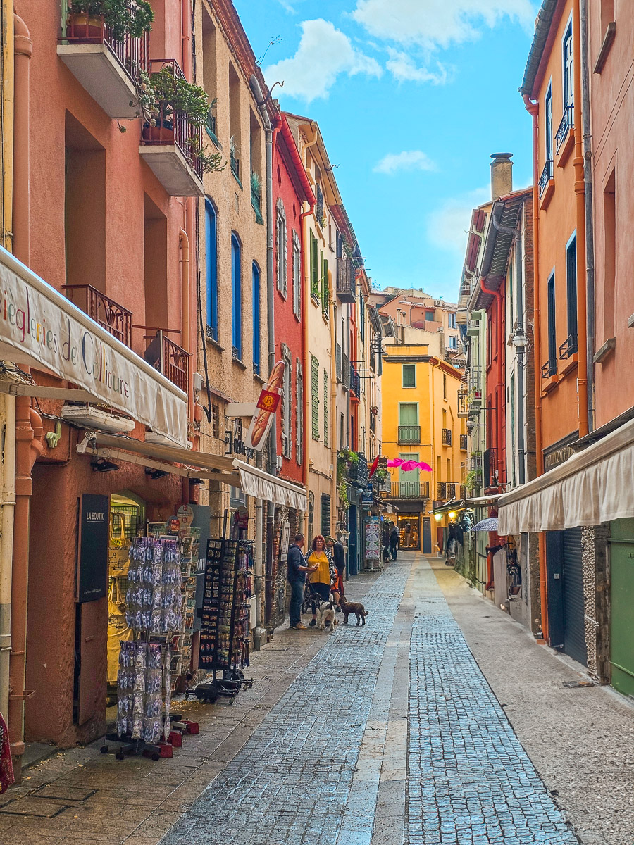 10 Colorful Cities in France You Need to Discover