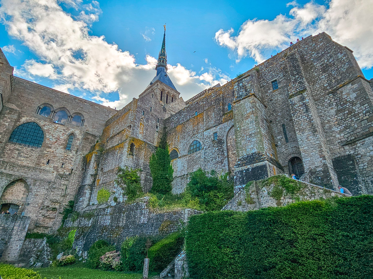 10 Unbelievable Places to Visit in Normandy