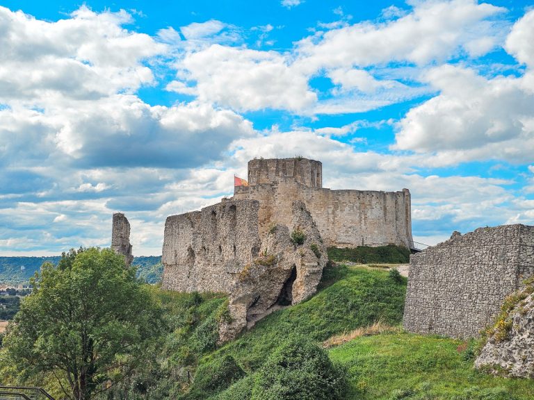 10 Unbelievable Places to Visit in Normandy