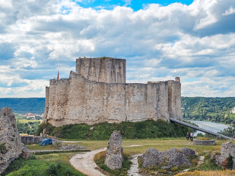10 Unbelievable Places to Visit in Normandy