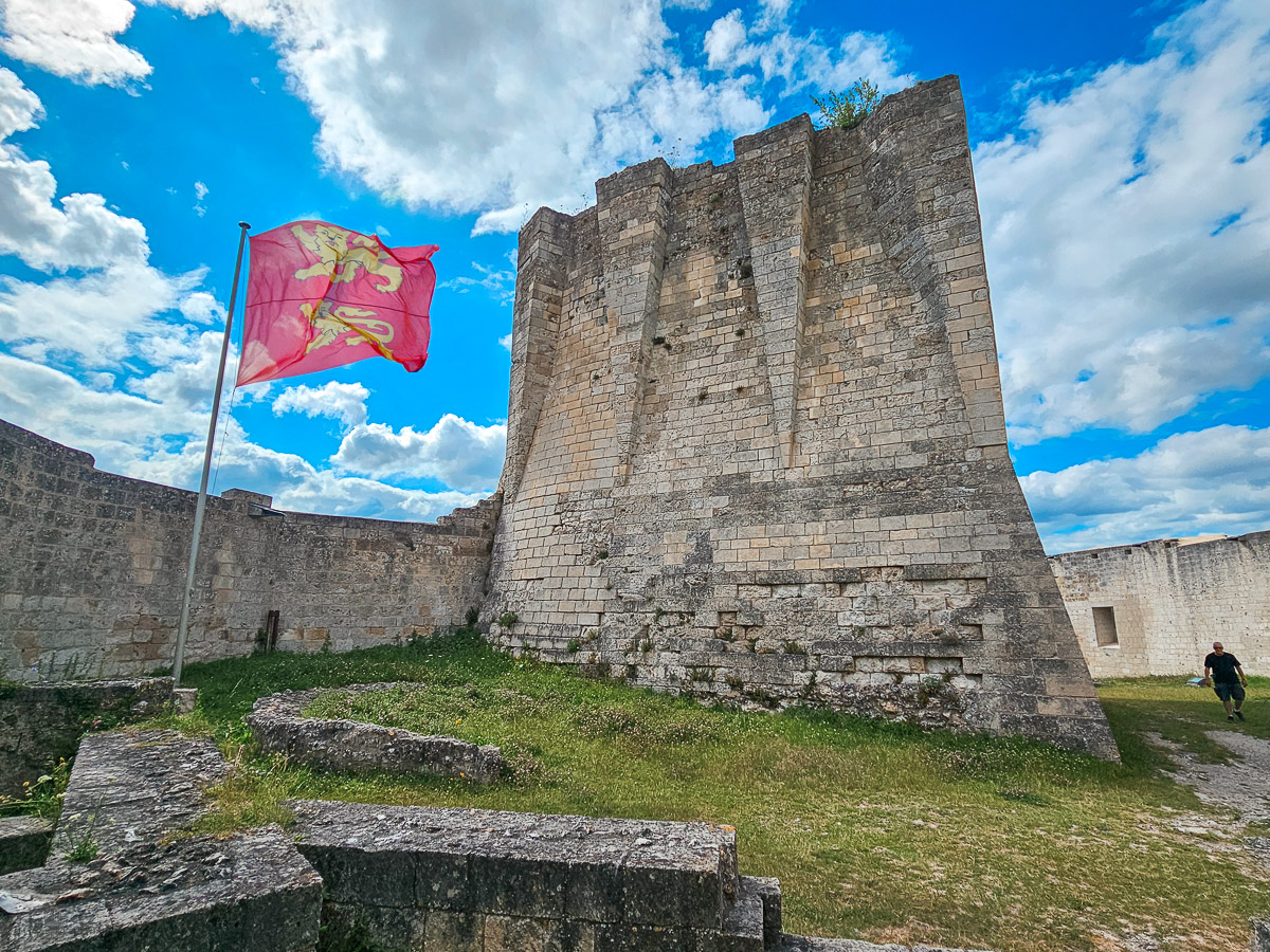 7 Quaint Ruined Castles in France That Feel Like Stepping Into a ...