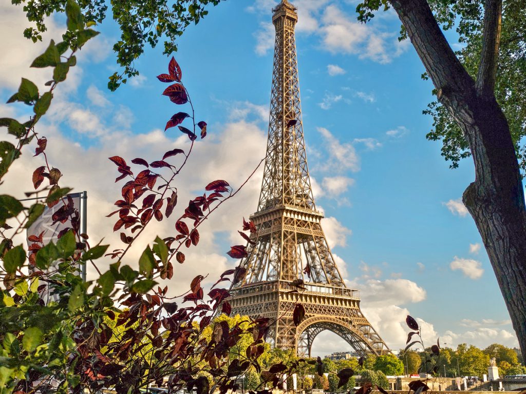 17 Interesting Facts About Paris You Didn't Learn in French Class