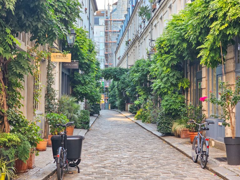 Paris Is Full of Secret Passageways — These 11 Are the Most Charming ...