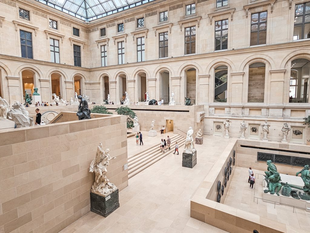 15 Iconic Works of Art That Make the Louvre Absolutely Unforgettable
