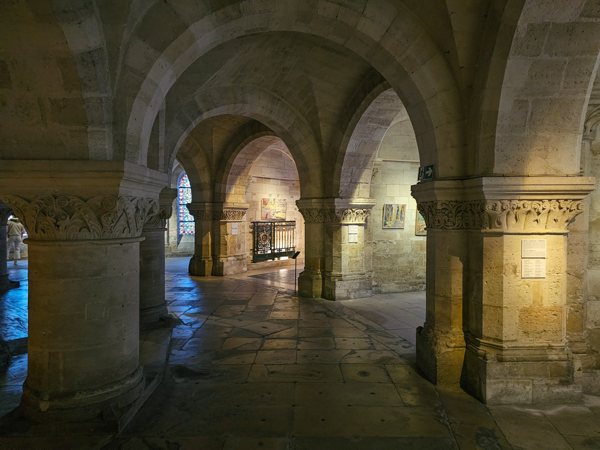 Discover the Paris Church Where Gothic Architecture Began and Kings ...