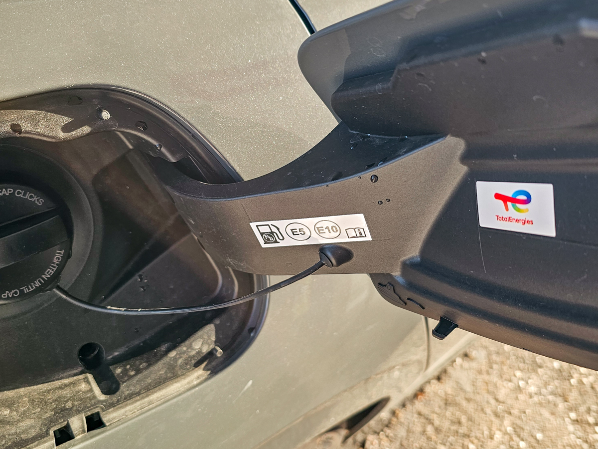 20 Essential Tips for Driving in France for First Timers